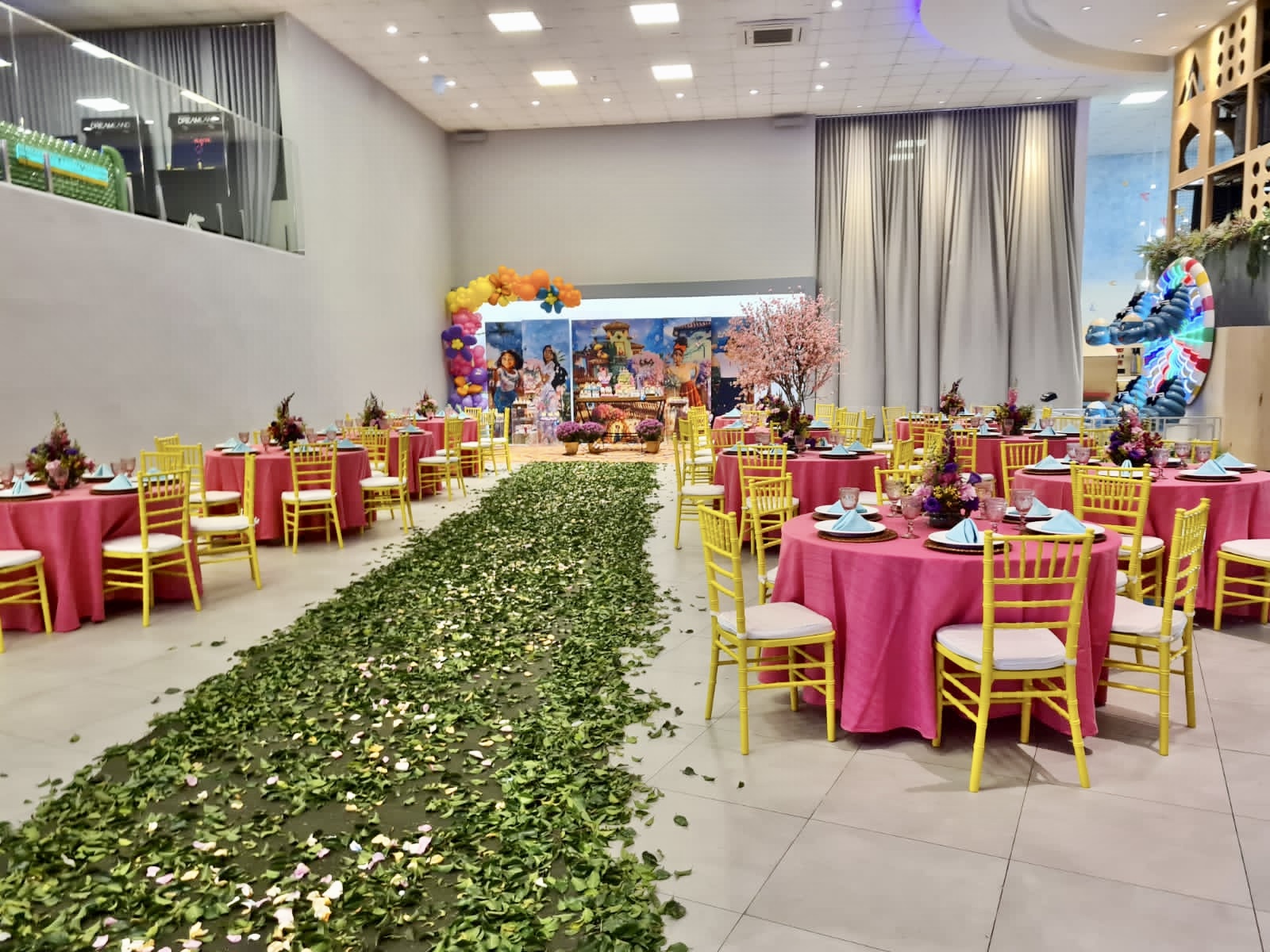 Encanto - Dreamland Buffet