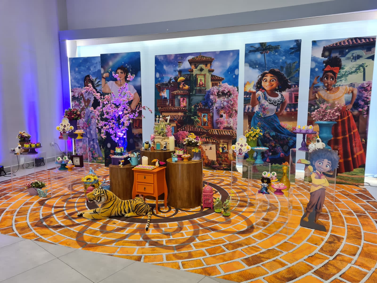 Encanto - Dreamland Buffet