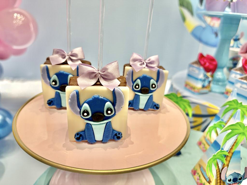 Stitch - Dreamland Buffet